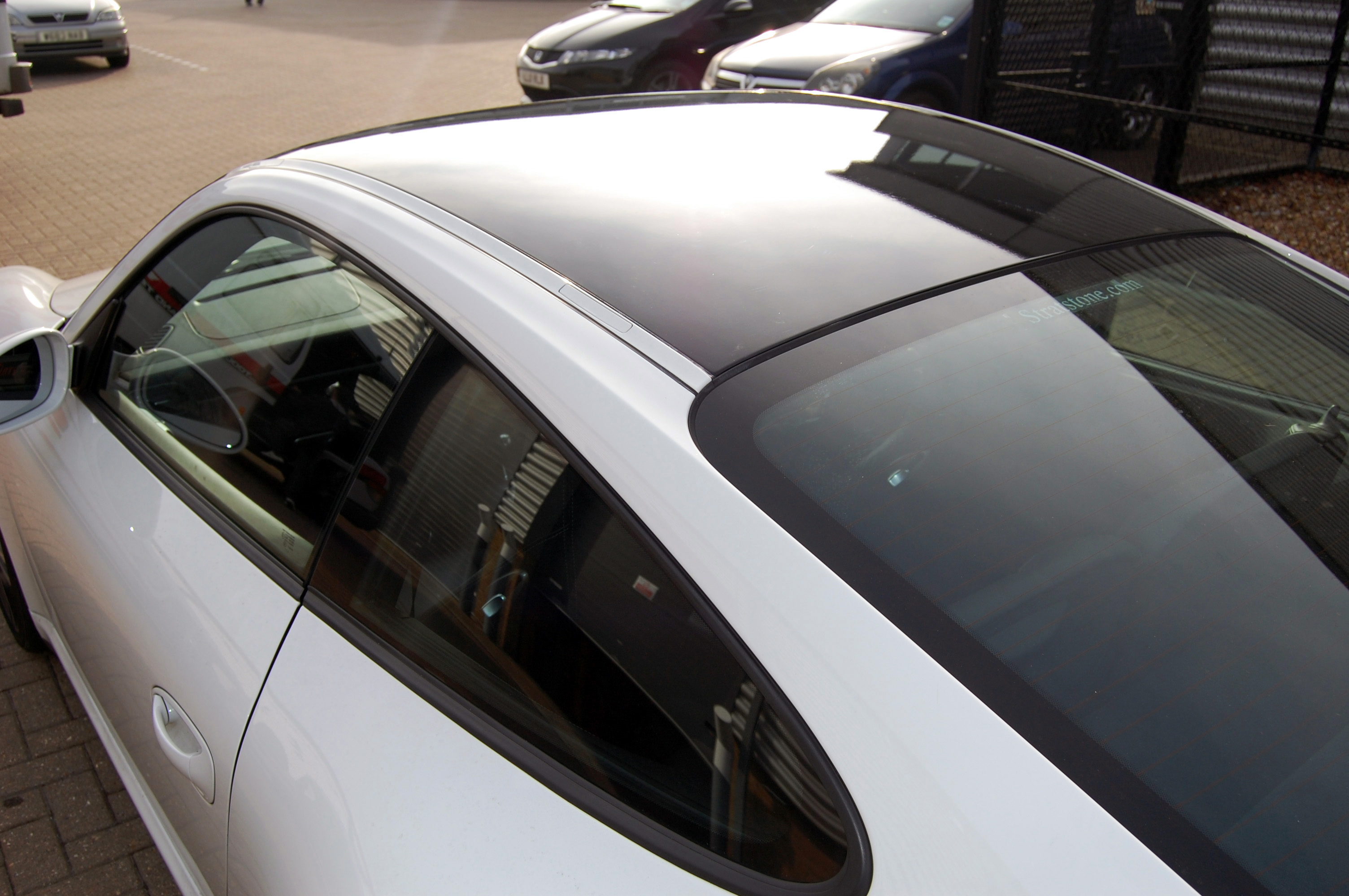 Car Roof Vinyl Wrap Installation Service