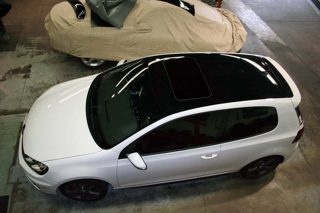 Install Car Roof Vinyl Wrap Today at Tinting Chicago